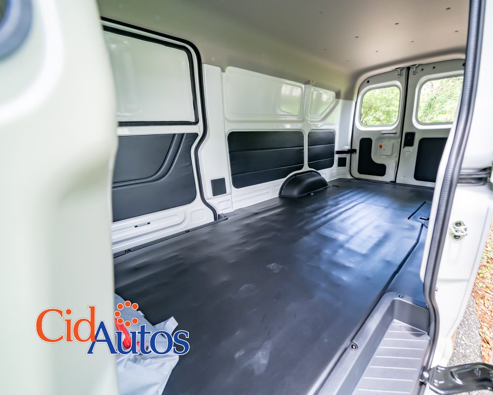 KYC V7 Furgoneta 2024 | Cid Autos